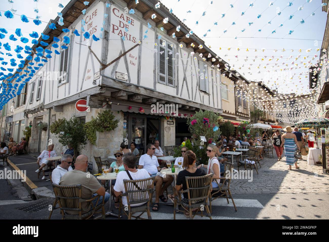 Ville d'Eymet, bastide town, in the region of south-west Dordogne, with ...