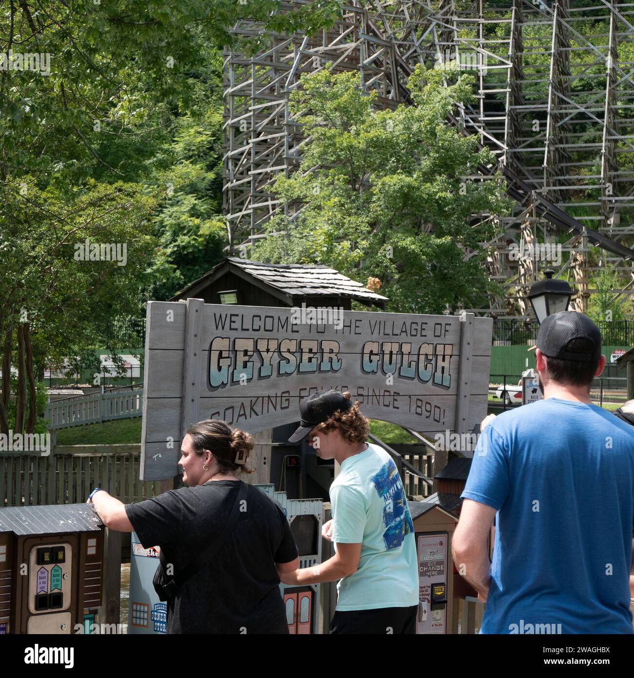 The pigeon geyser hi-res stock photography and images - Alamy