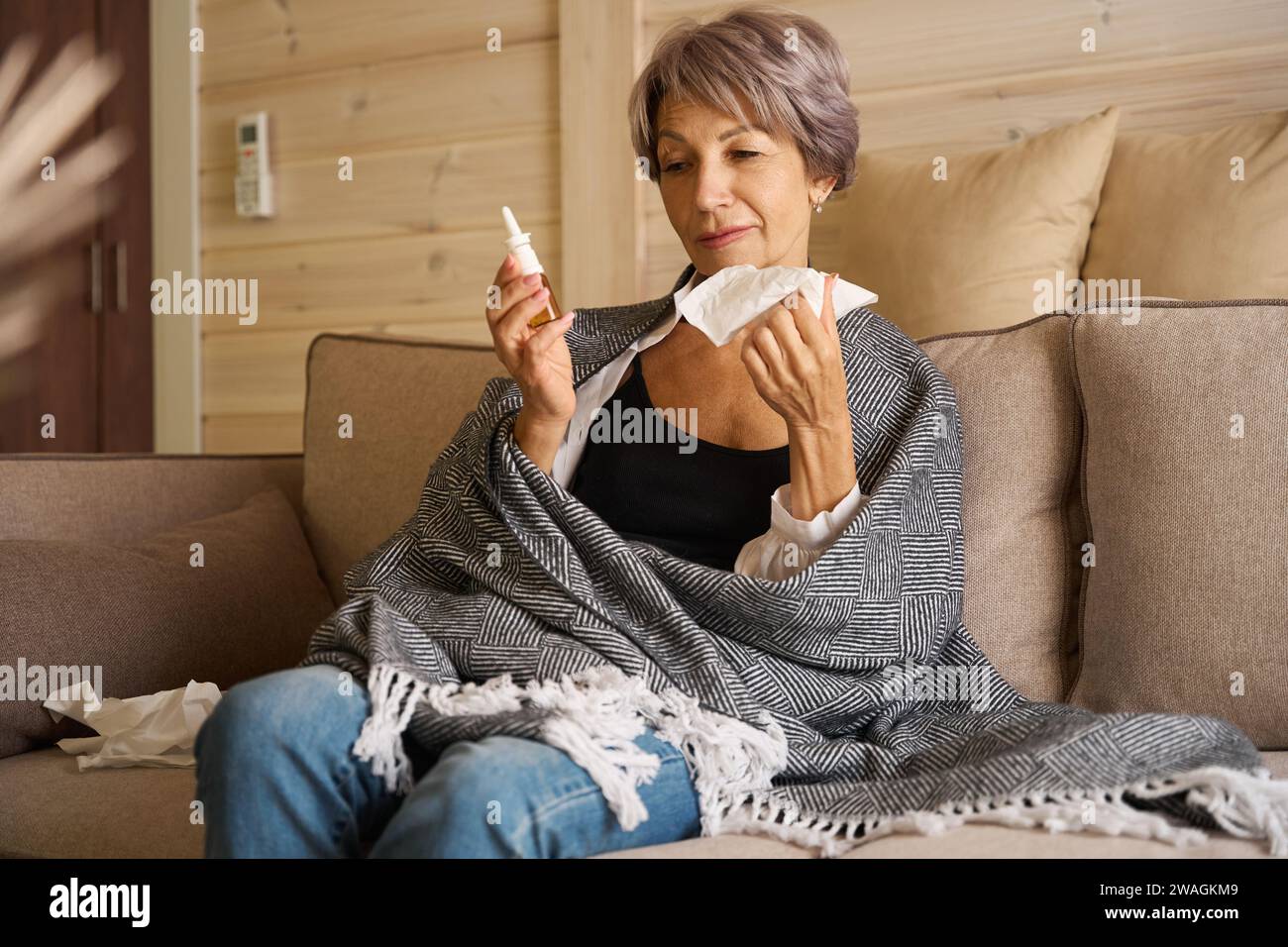 Elderly suffering from cold hi-res stock photography and images - Alamy