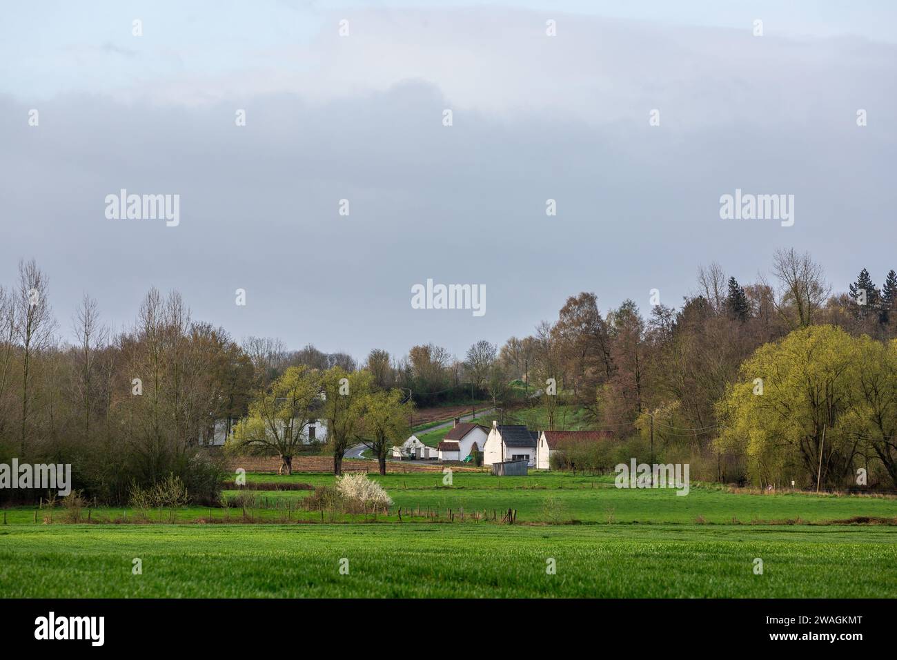 Rural residences hi-res stock photography and images - Alamy