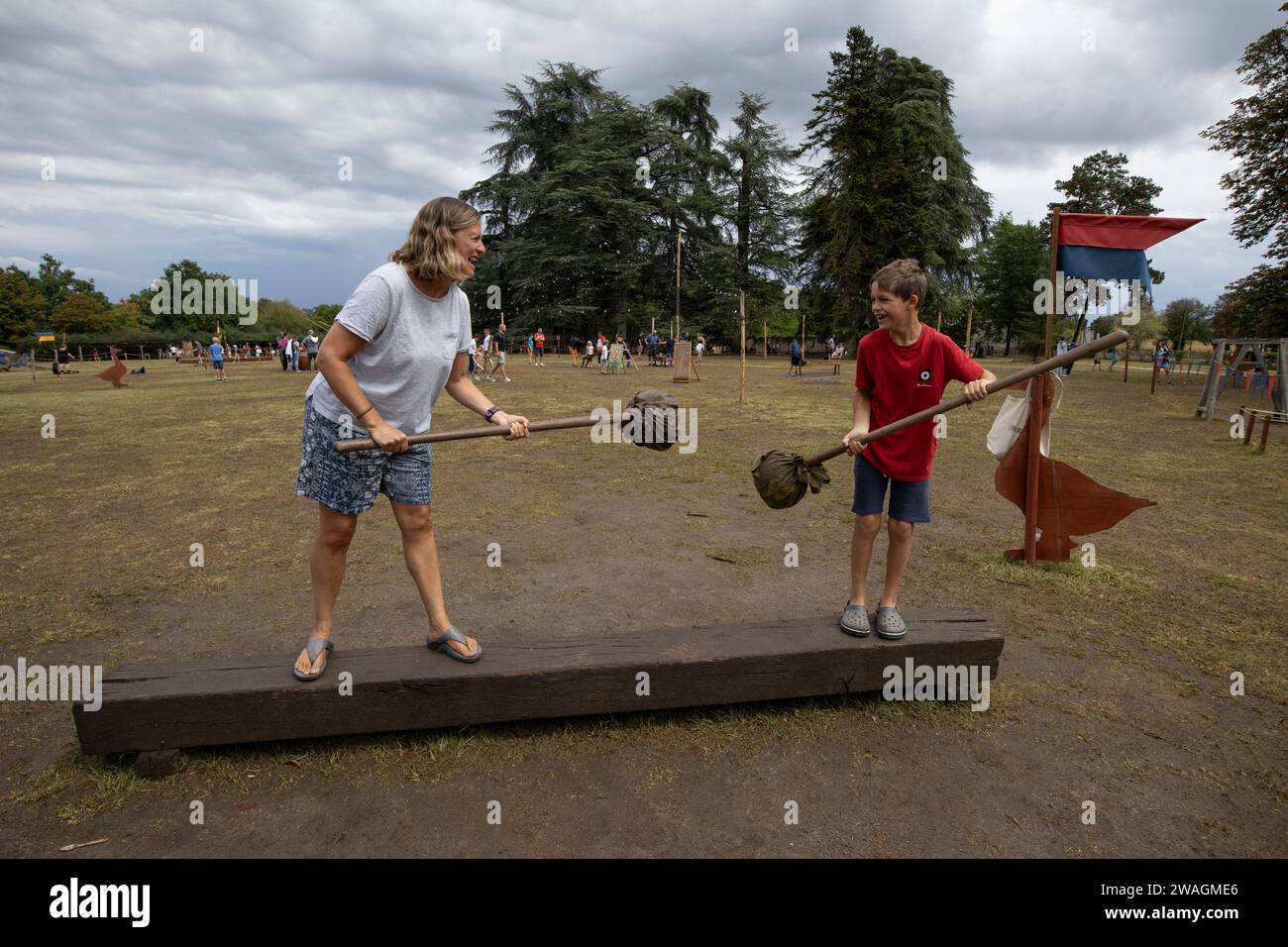 12th century castles in europe hi-res stock photography and images - Alamy