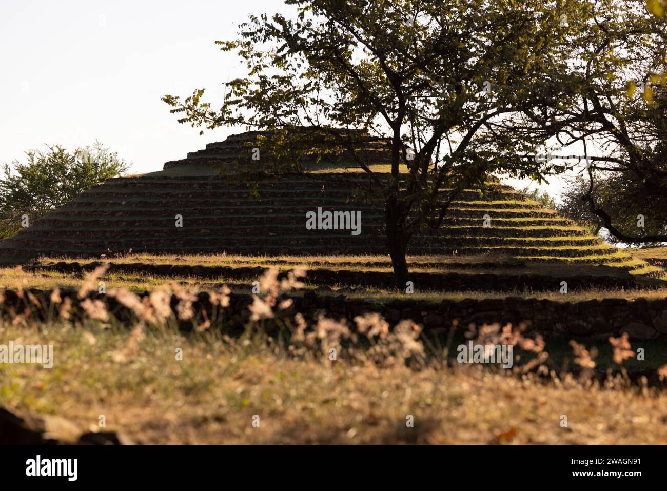 Los guachimontones hi-res stock photography and images - Alamy