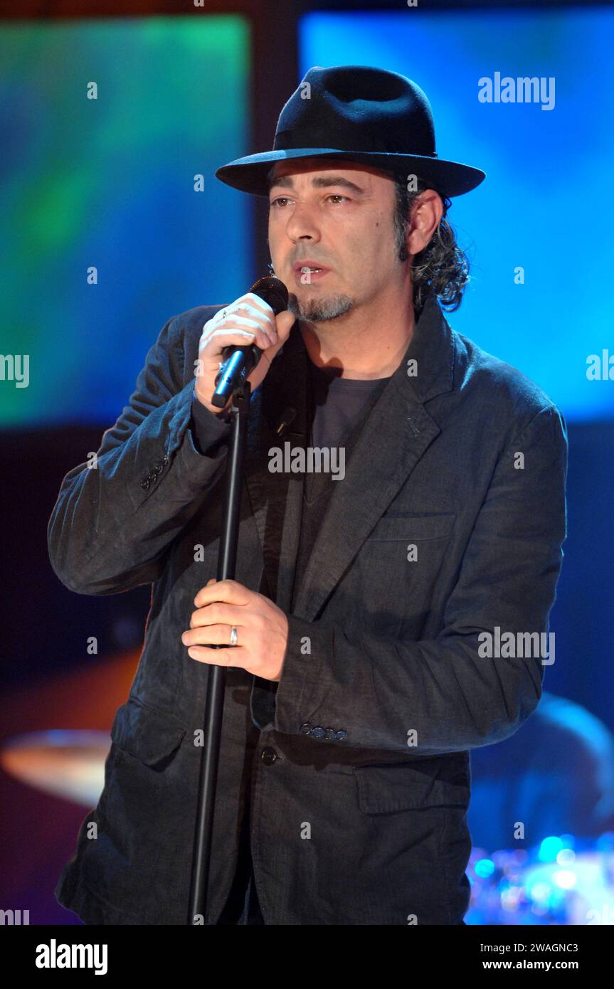 Luca carboni photographs 2008 hi-res stock photography and images - Alamy