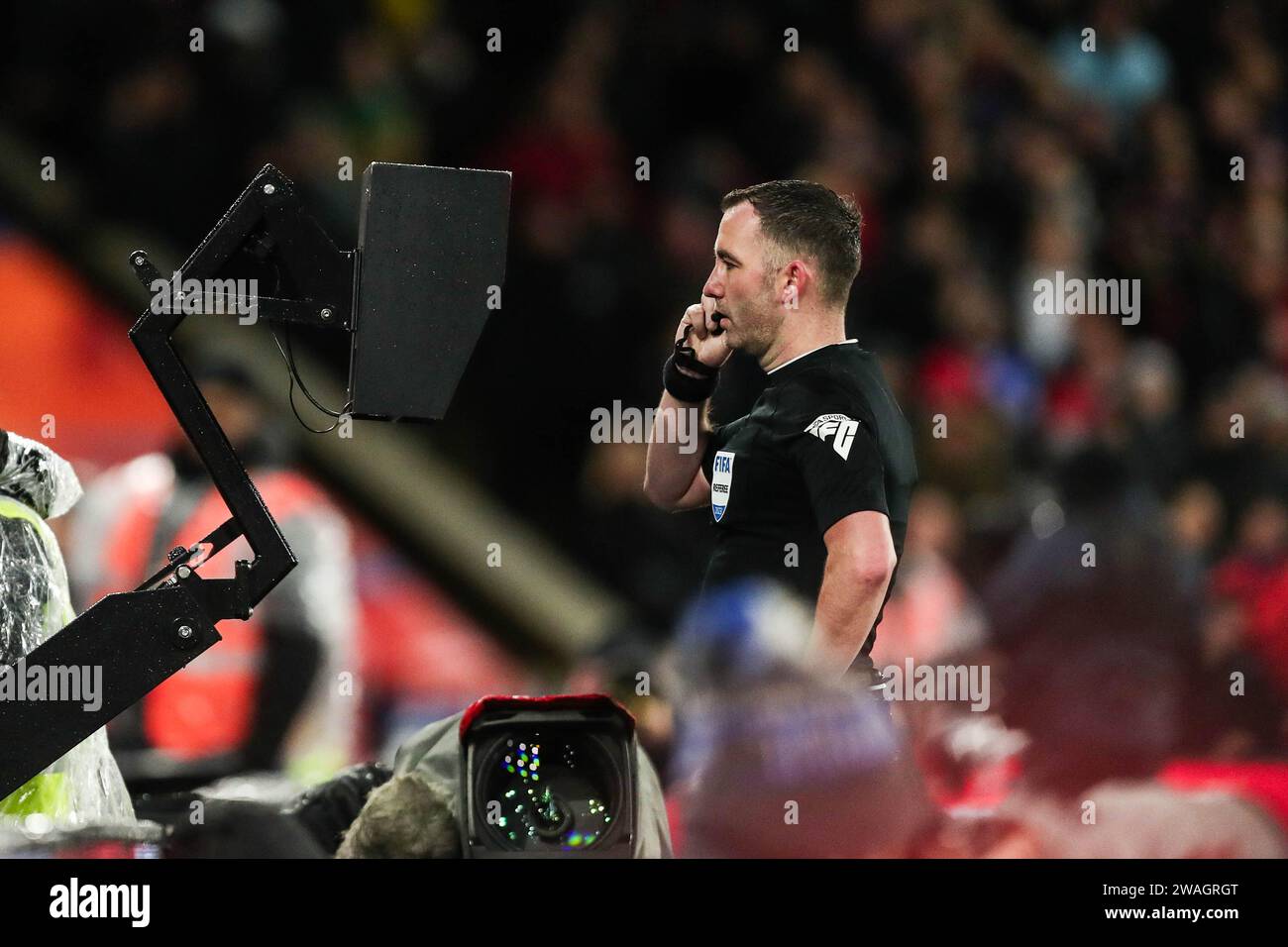 Referee Christopher Kavanagh consults var during the Crystal Palace FC ...