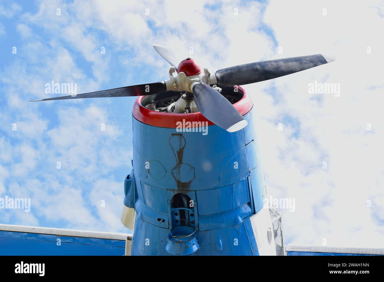 Biplane on airfield front hi-res stock photography and images - Alamy