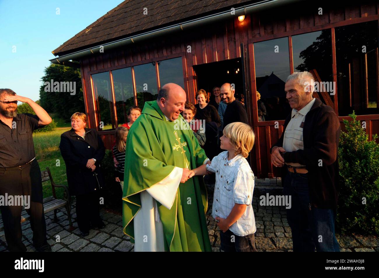 Clergy record hi-res stock photography and images - Alamy