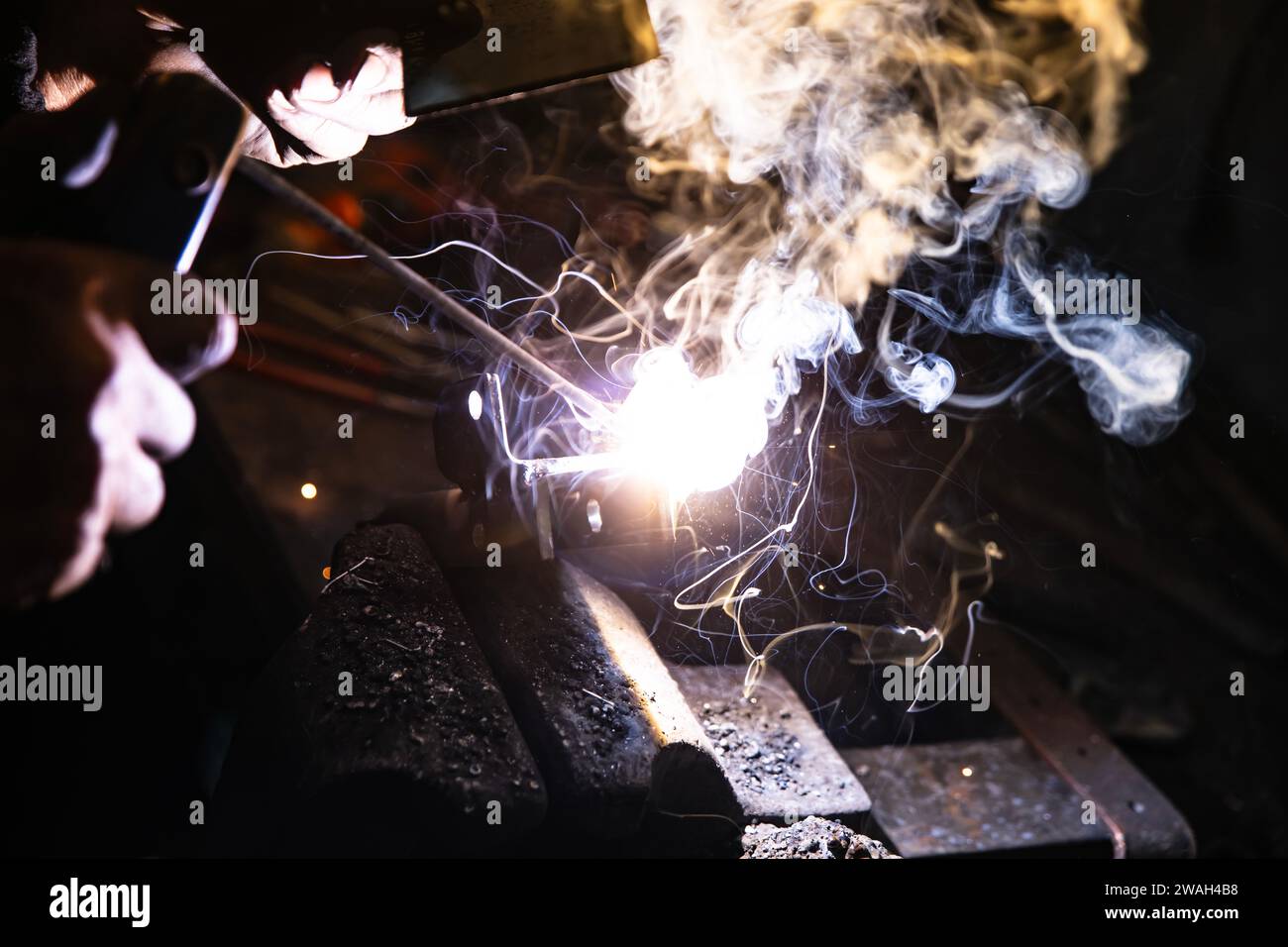 Spark electrodes hi-res stock photography and images - Alamy