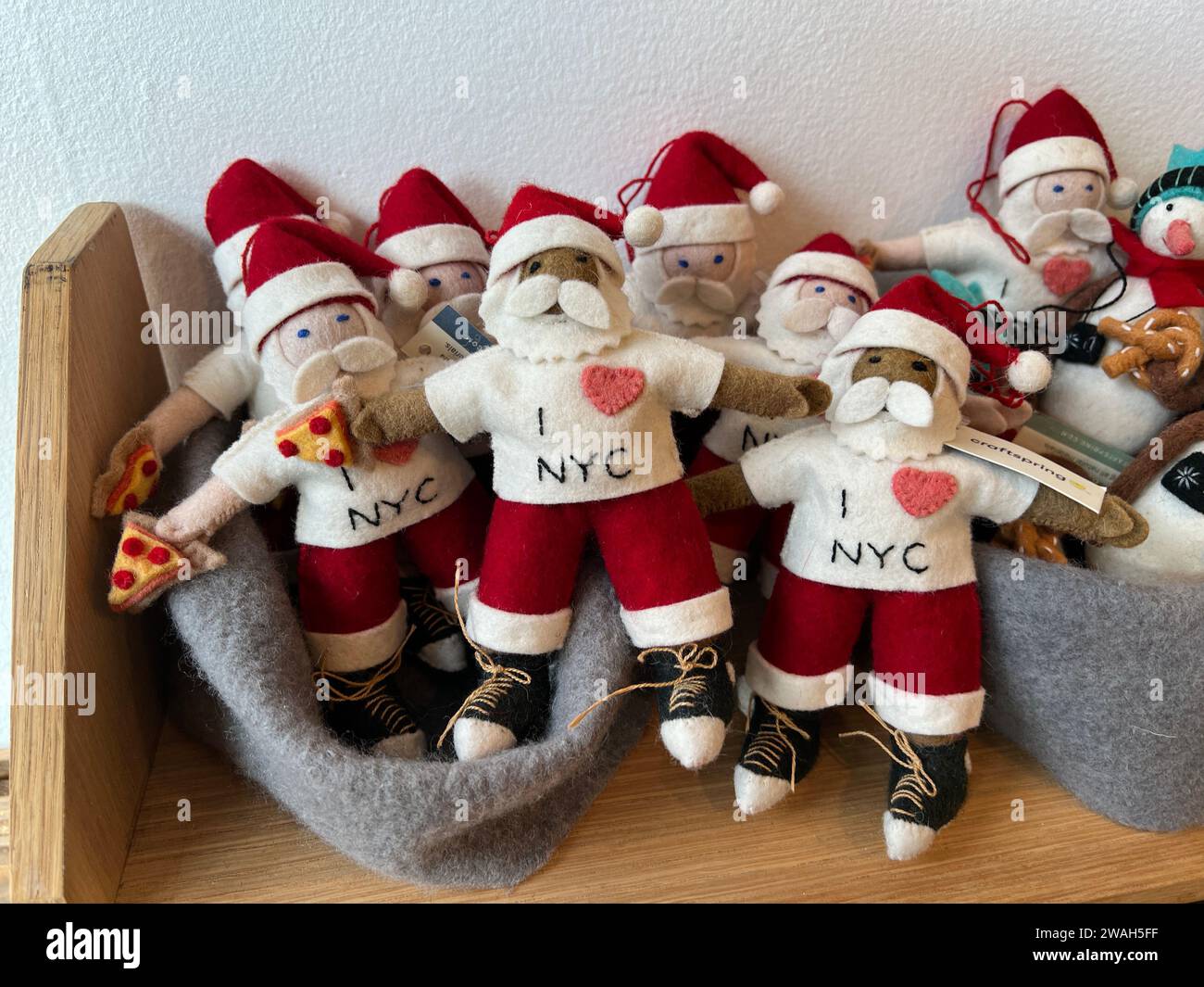 I love sale hi-res stock photography and images - Alamy