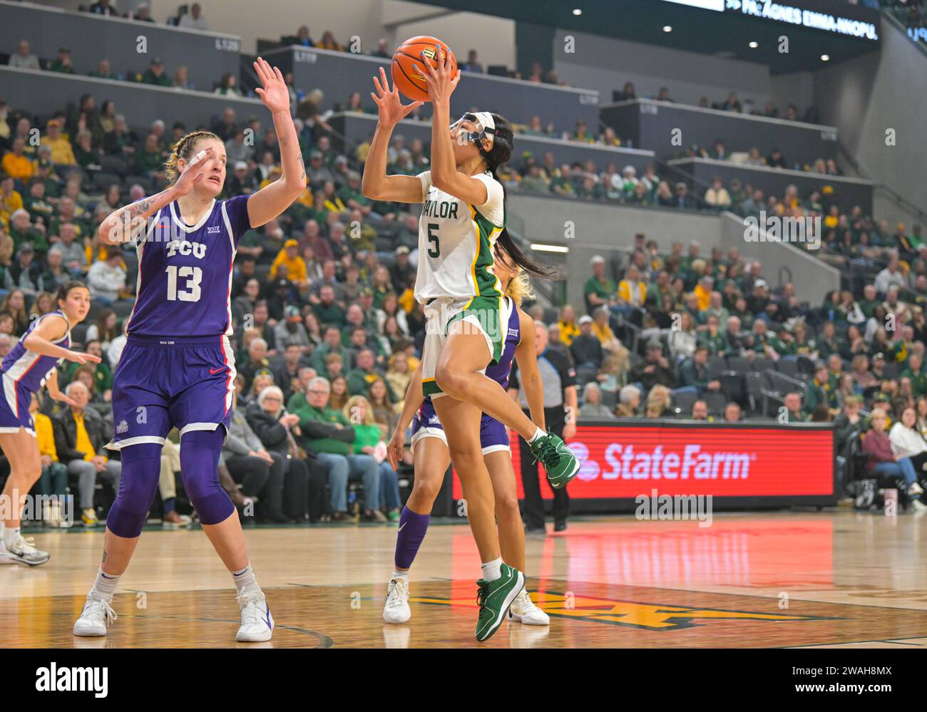 Waco, Texas, USA. 3rd Jan, 2024. Baylor Lady Bears guard Darianna ...