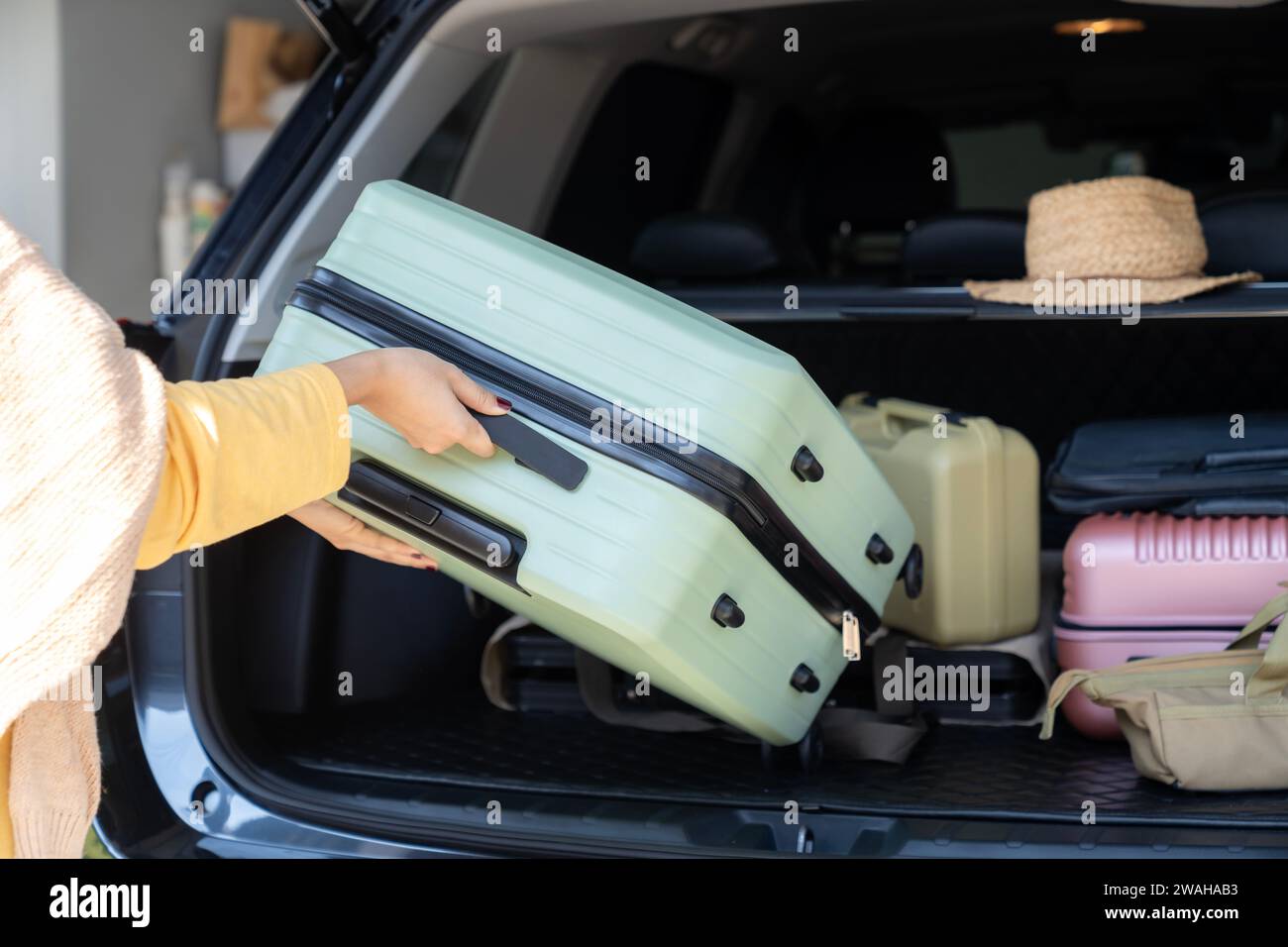 Packing luggage in preparation for the trip Stock Photo - Alamy