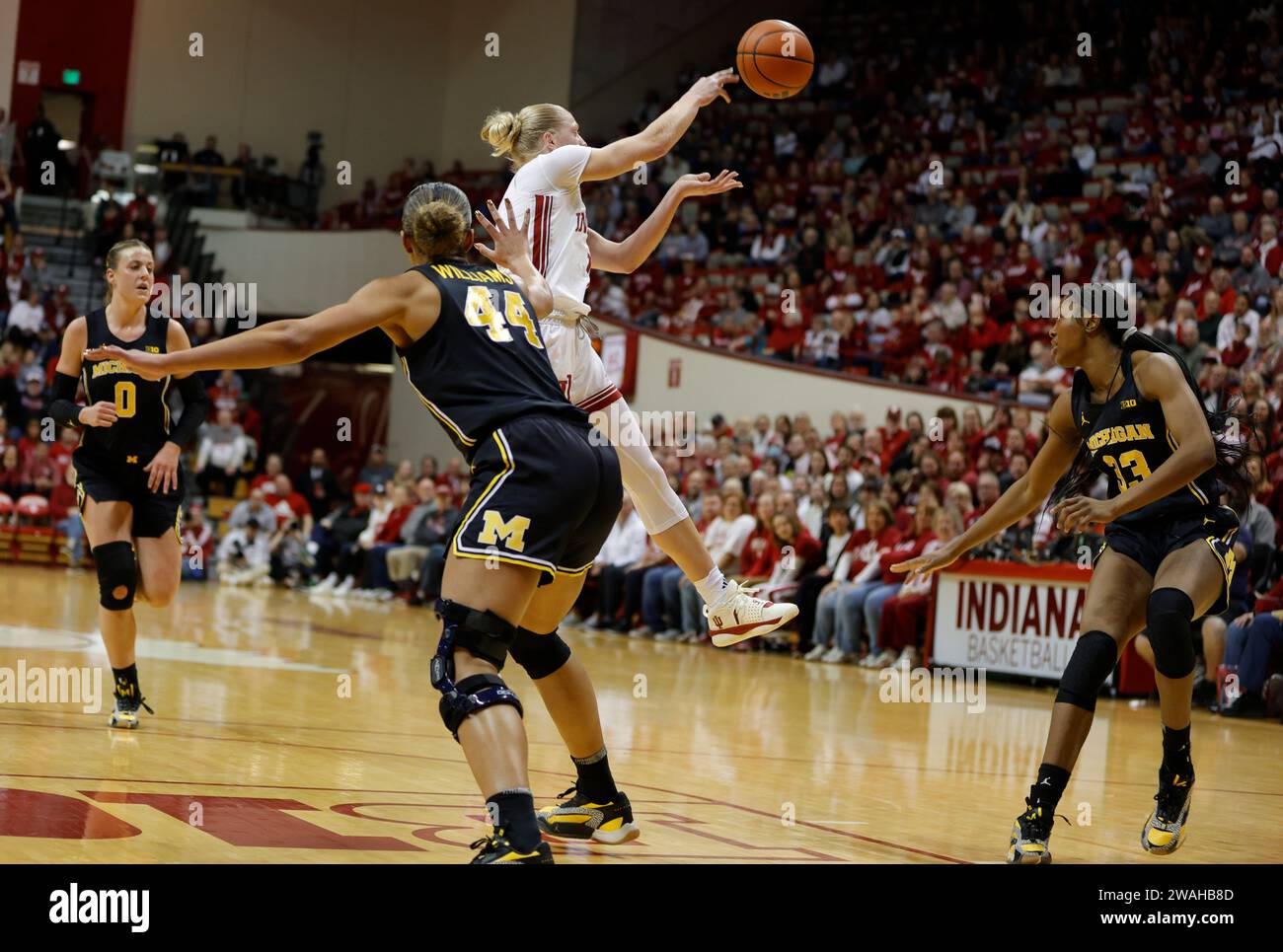 Bloomington, USA. 04th Jan, 2024. BLOOMINGTON, INDIANA - JANUARY 4 ...