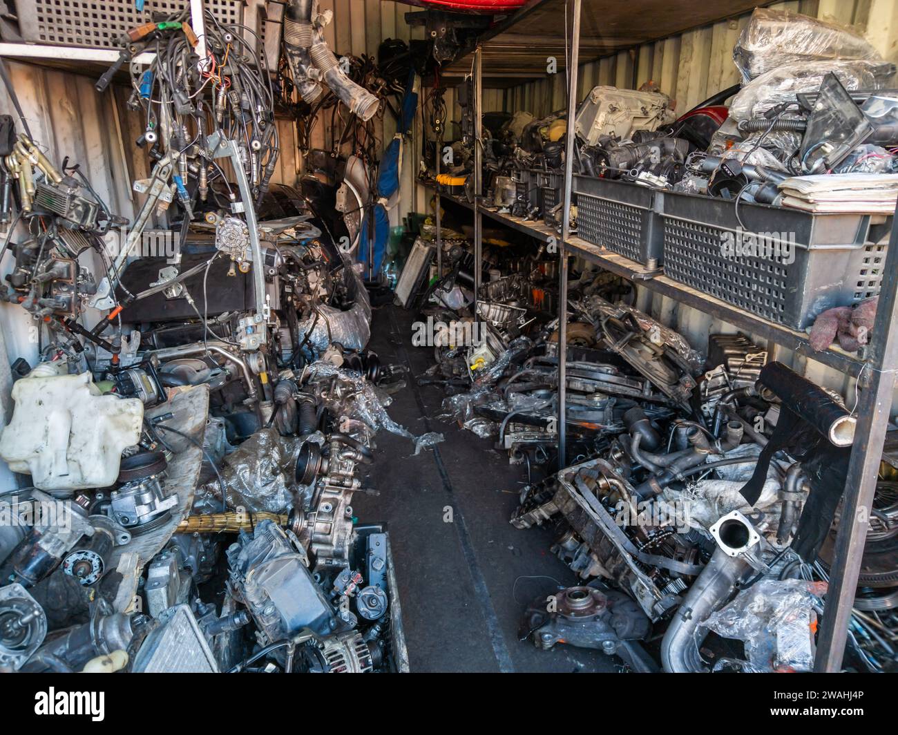 Chaotic background filled hi-res stock photography and images - Alamy