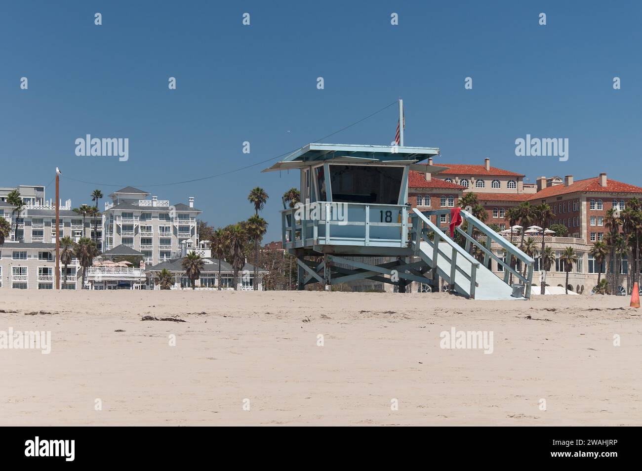 LOS ANGELES, CALIFORNIA, USA - AUGUST 6, 2021: Beachfront hotels and a ...
