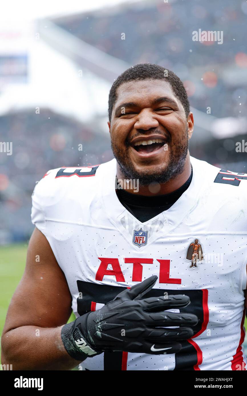 Atlanta Falcons defensive tackle Calais Campbell (93) smiles before an ...