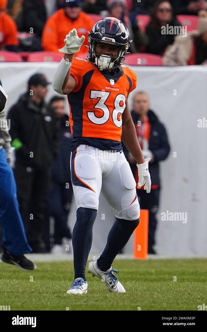 Denver Broncos running back Jaleel McLaughlin (38) runs against the Los ...