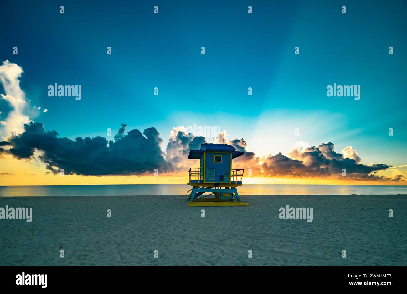 Sunset on sea background. Nature wallpaper with summer sea. Water sea ...