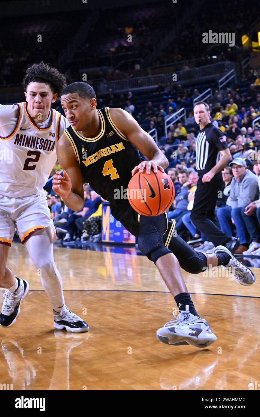 ANN ARBOR, MI - JANUARY 04: Michigan Wolverines guard Nimari Burnett (4 ...