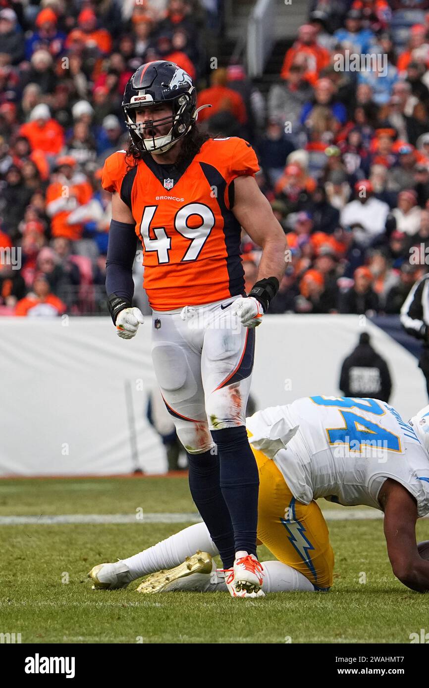Denver Broncos linebacker Alex Singleton (49) against the Los Angeles ...