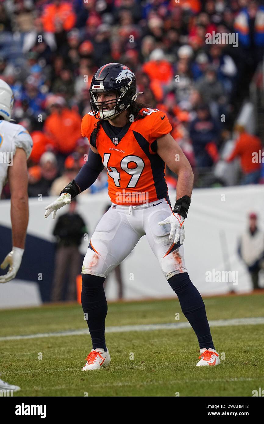 Denver Broncos linebacker Alex Singleton (49) against the Los Angeles ...