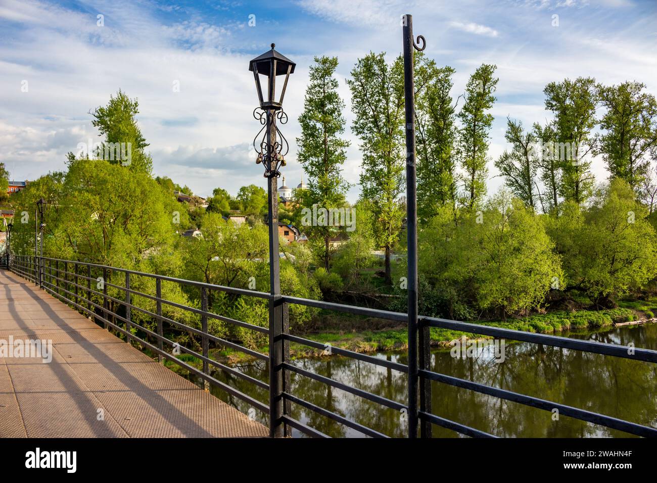 Decorative green metal railings hi-res stock photography and images - Alamy