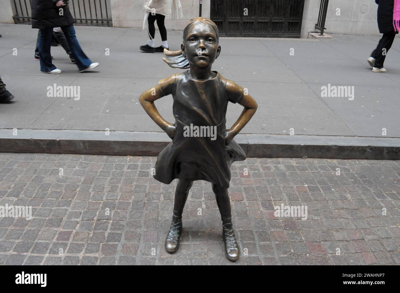 Fearless girl statue hi-res stock photography and images - Alamy