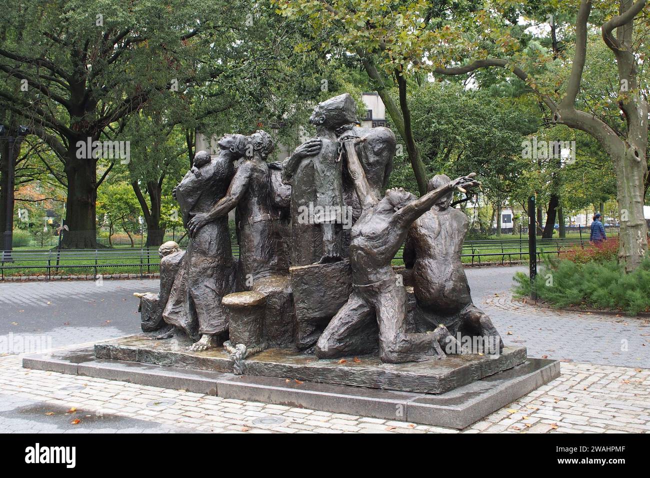 The Immigrants, sculpture by Luis Sanguino, monument in the Battery ...