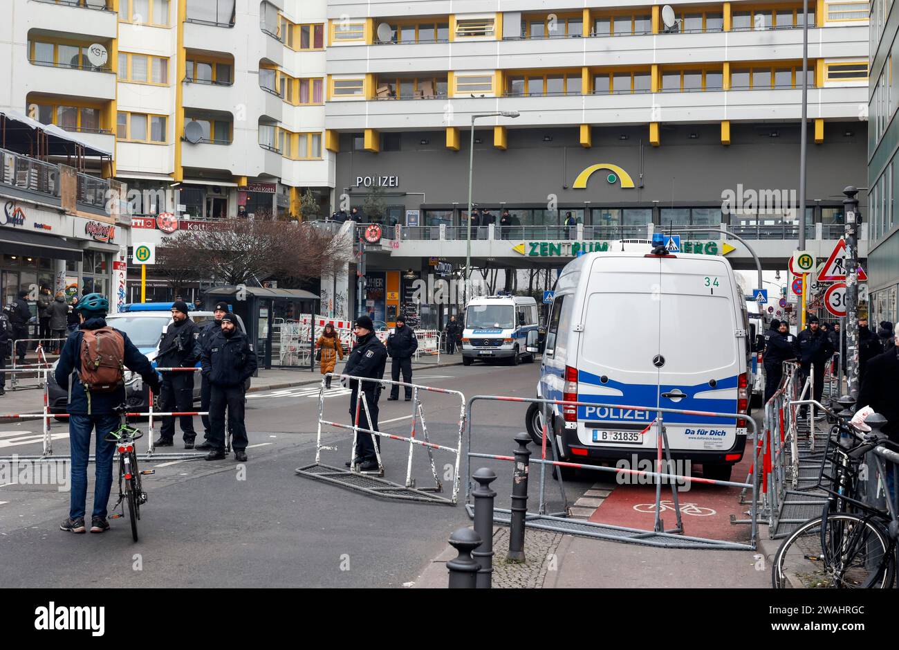 Police station opening hi-res stock photography and images - Alamy