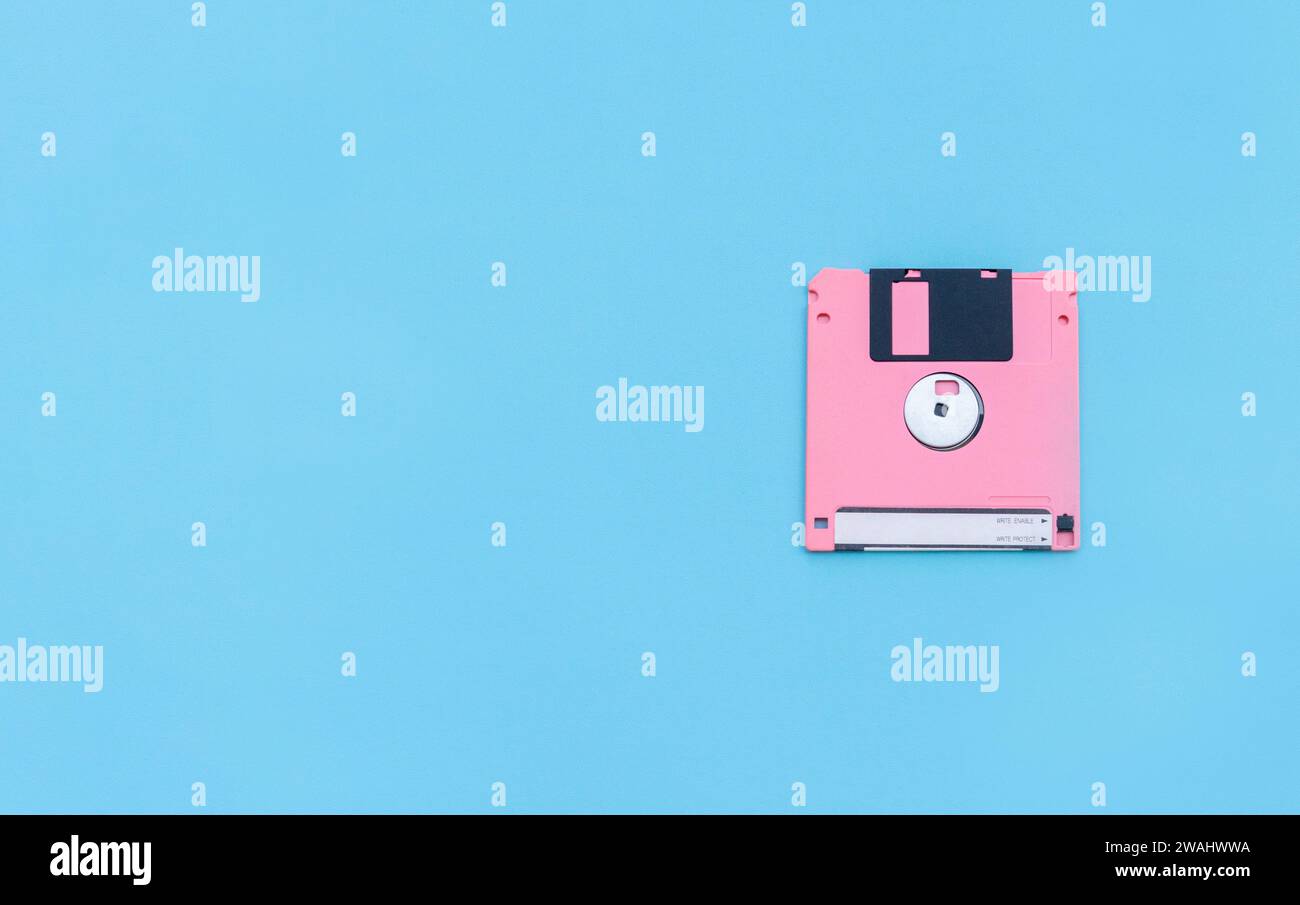 Blue floppy disk hi-res stock photography and images - Alamy