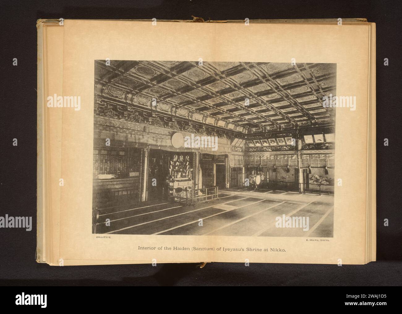 Toshogu shrine haiden nikko hi-res stock photography and images - Alamy