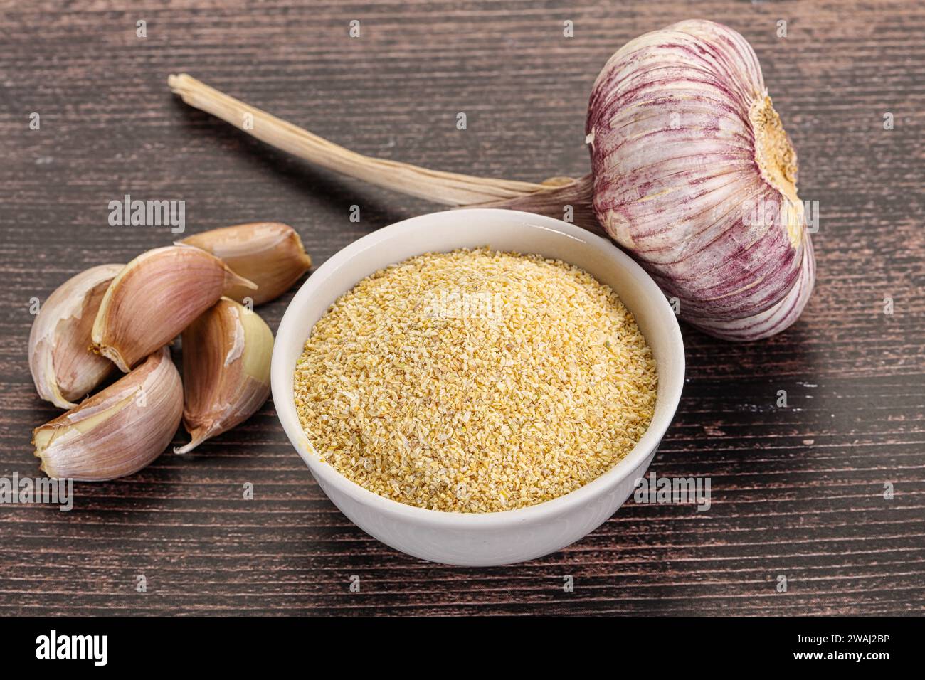 Dry granulated garlic aroma seasoning for cooking Stock Photo - Alamy