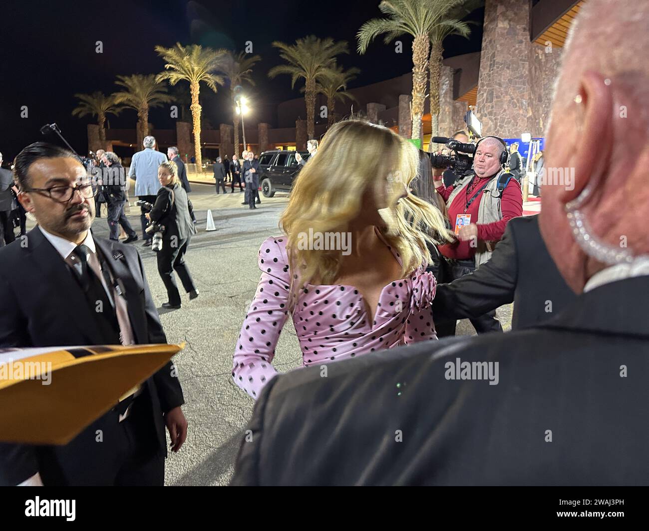 Palm Springs, California, U.S.A. 4th Jan, 2024. Margot Robbie signs ...