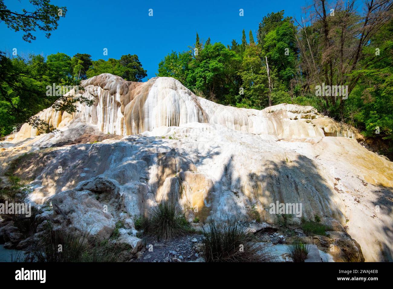 Natural white thermal baths hi-res stock photography and images - Alamy