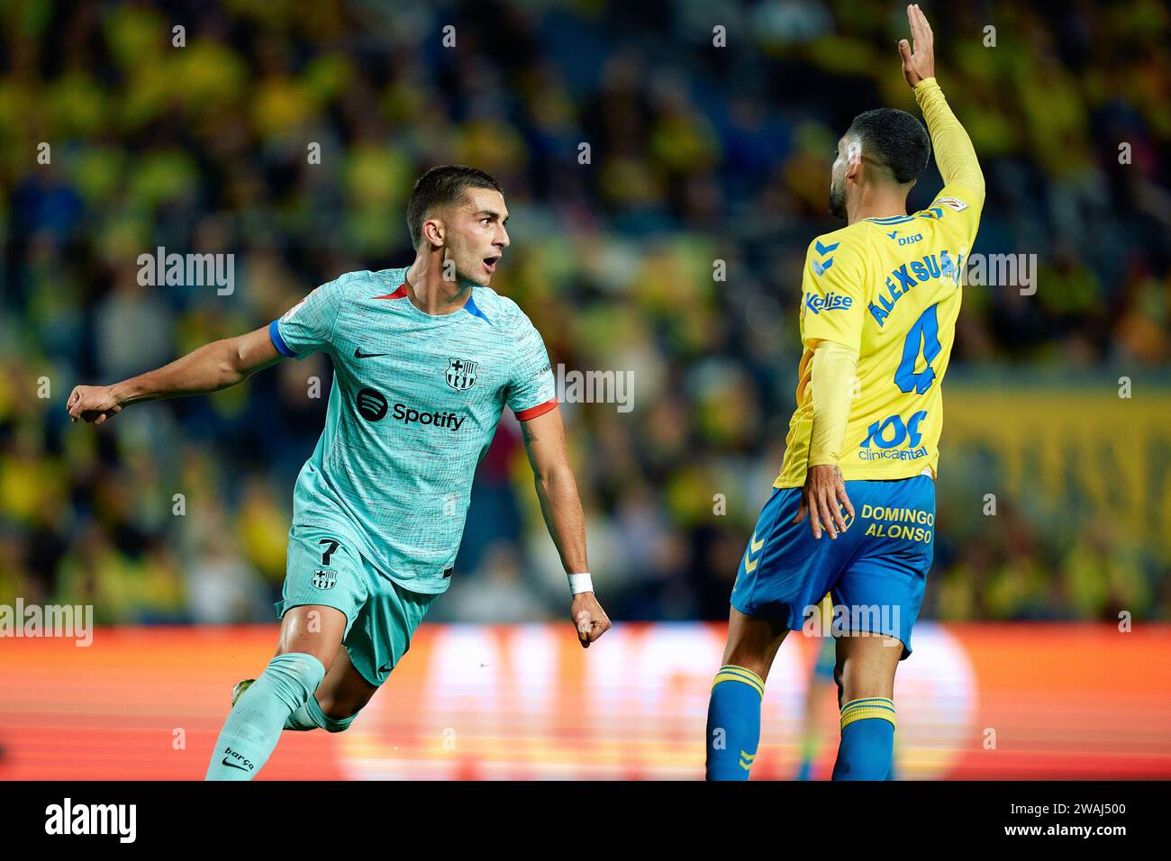 Ferran Torres of FC Barcelona celebrates his goal 1-1 during the ...