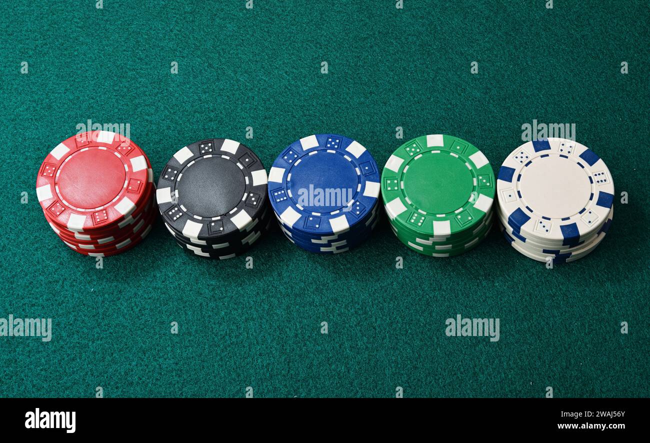 Row of chips hi-res stock photography and images - Alamy