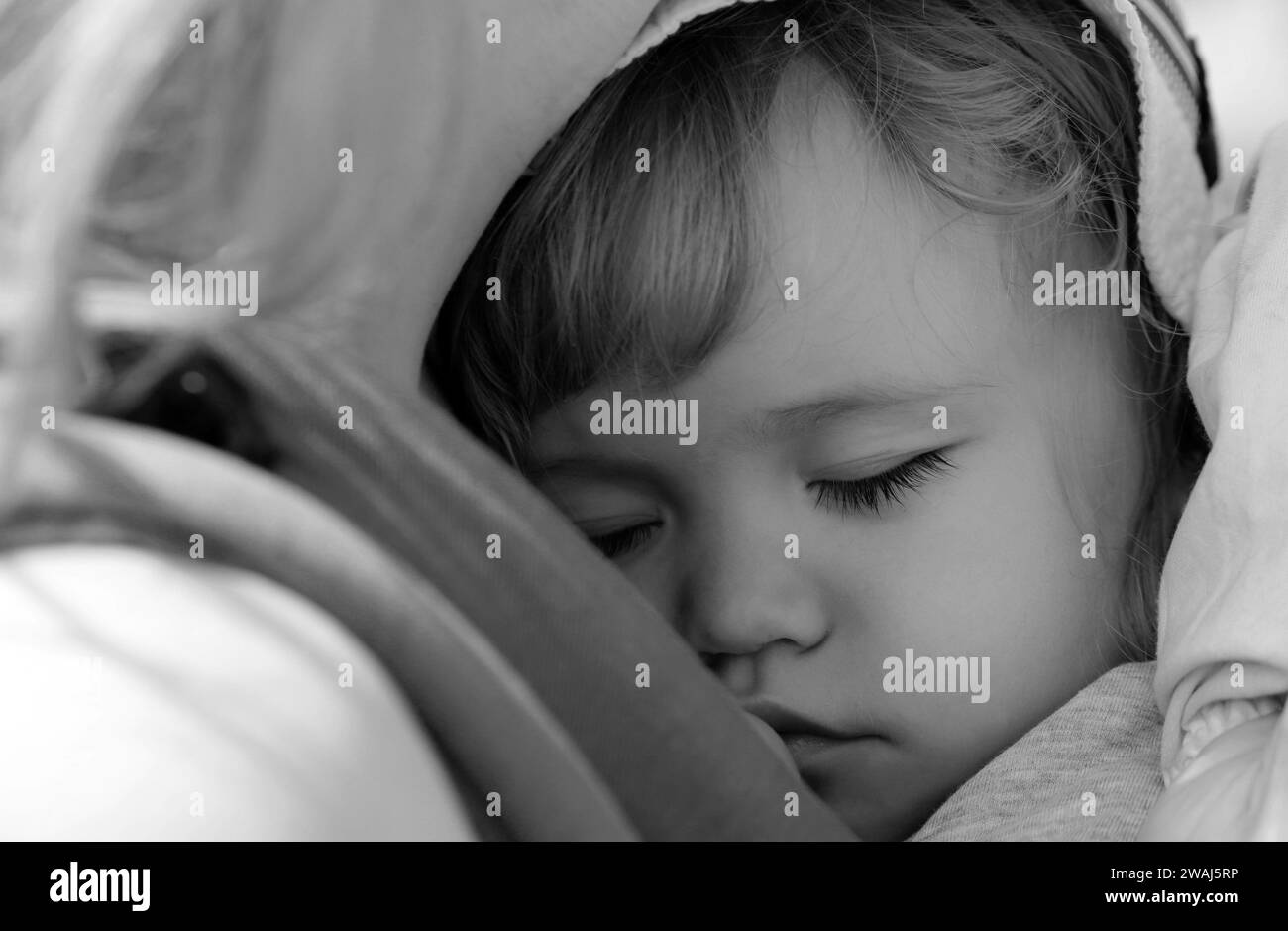 Baby sleeping in the bed. Kids sleepy face, child sleep. Closeup face Stock Photo - Alamy