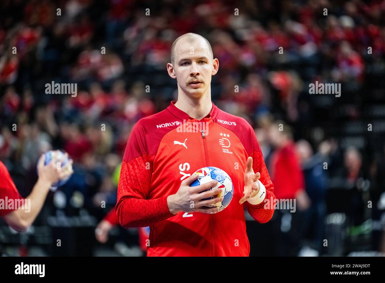 Copenhagen, Denmark. 04th Jan, 2024. Simon Hald of Denmark is warming ...