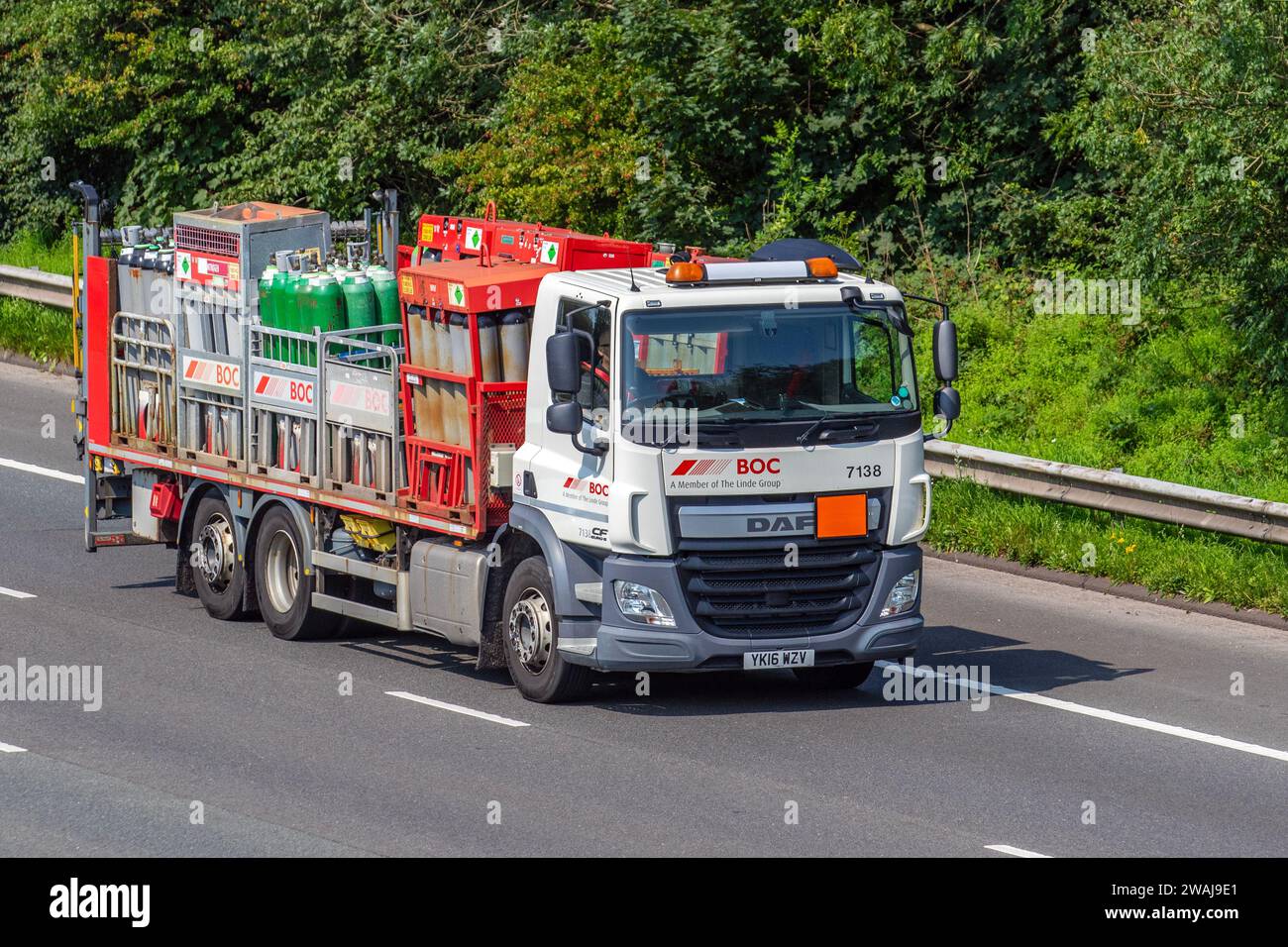 Gas tight bulkhead hi-res stock photography and images - Alamy