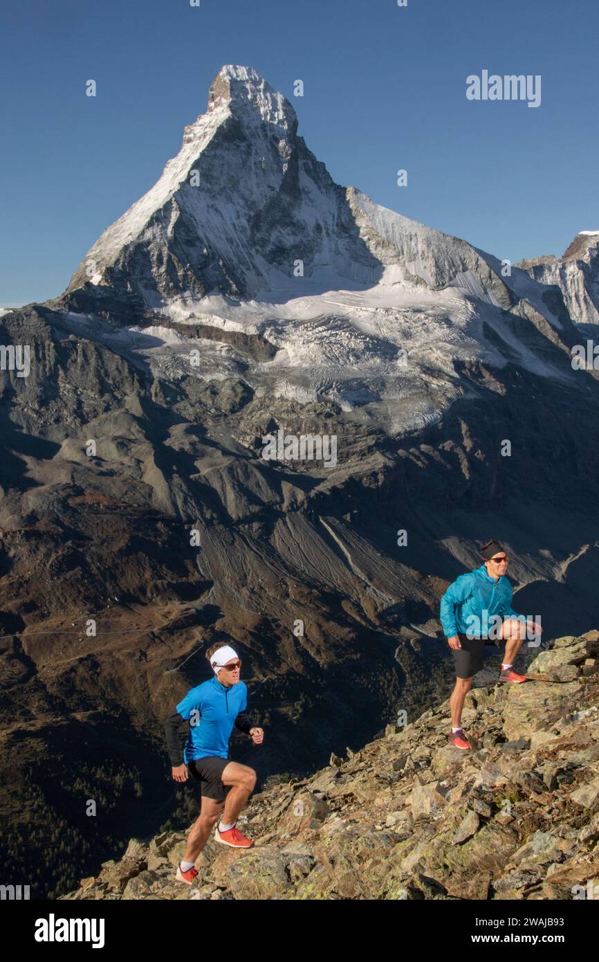 Snow jogging top view hi-res stock photography and images - Alamy