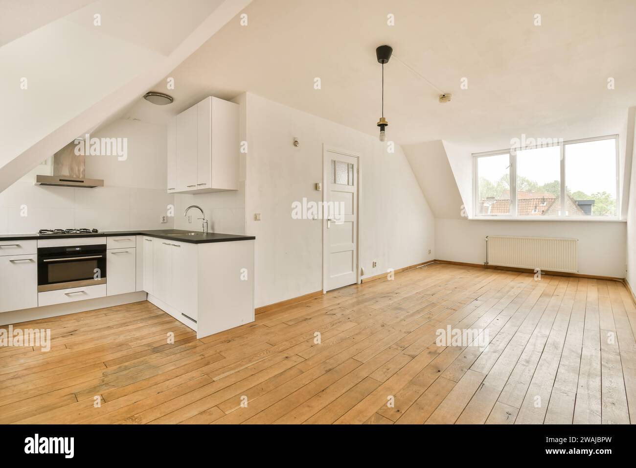 Interior of empty unfurnished apartment with spacious living room and ...