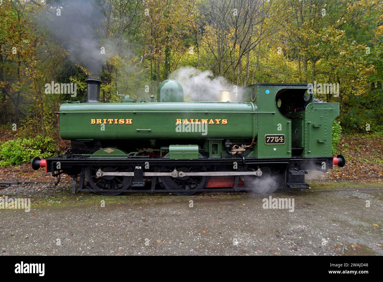 Newly restored GWR pannier tank 7754 in steam at the Llangollen ...