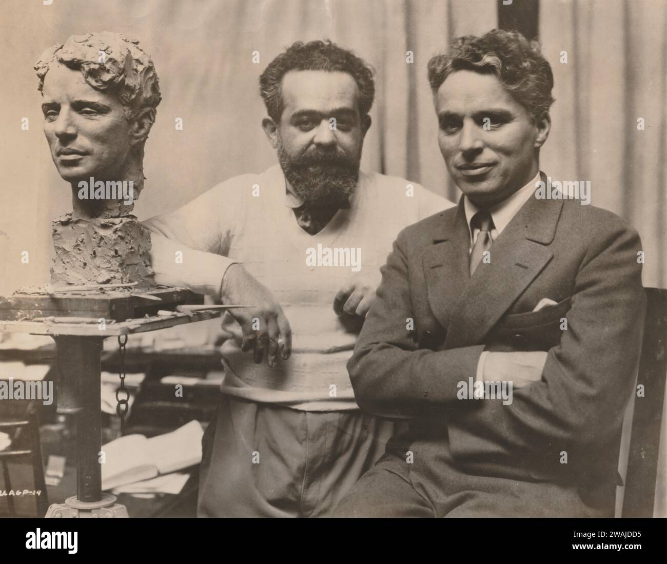 Chaplin himself hi-res stock photography and images - Alamy