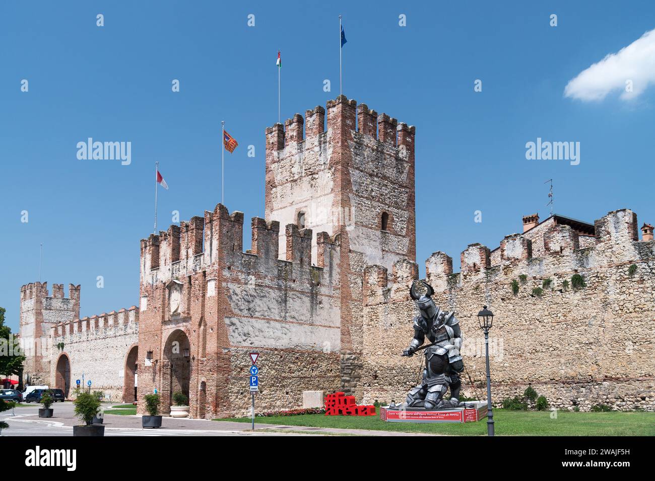 Soave porta verona hi-res stock photography and images - Alamy