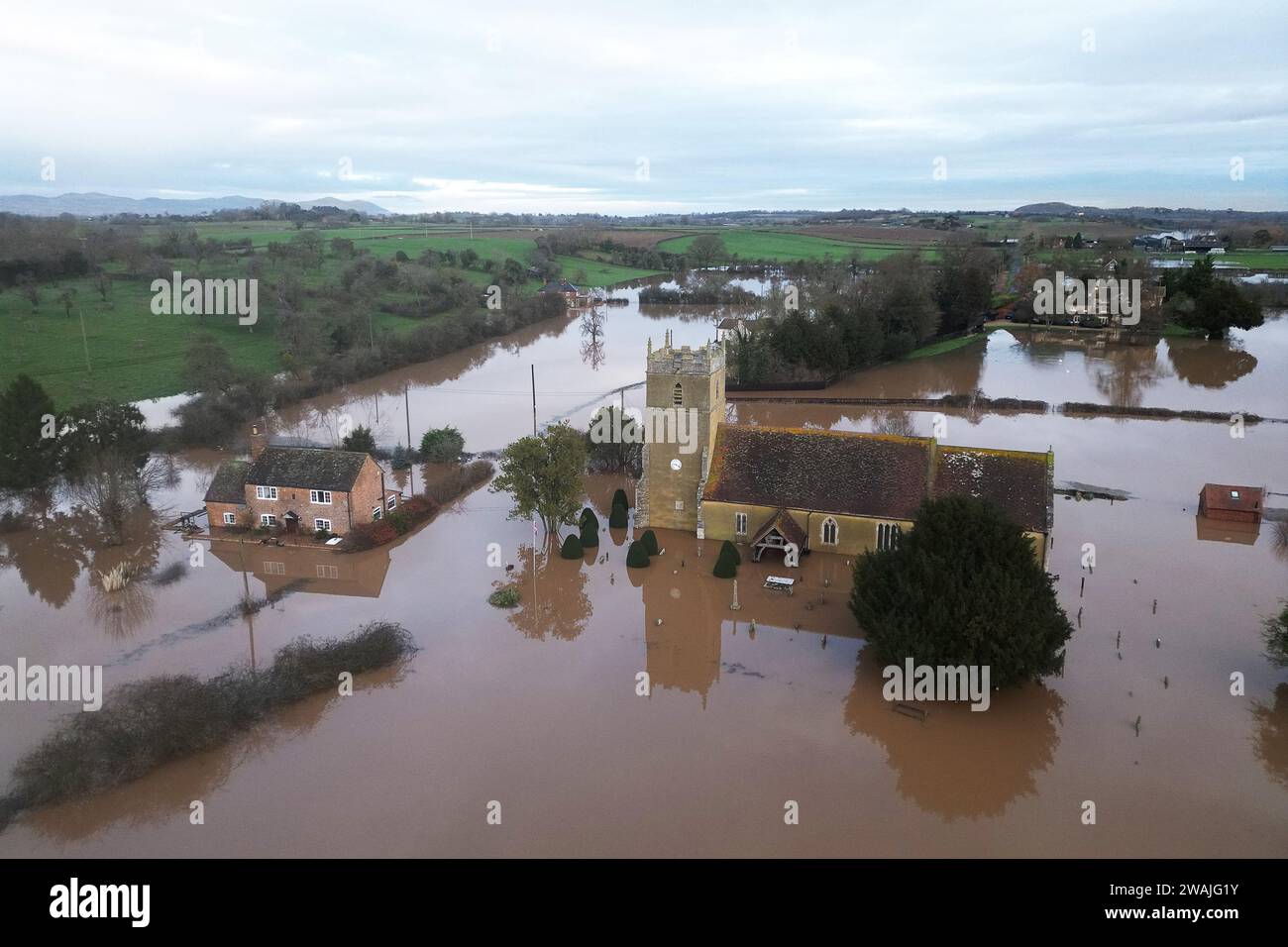 Tirley, Gloucester, UK. 5 January 2024. Flooding at St Michael & All ...