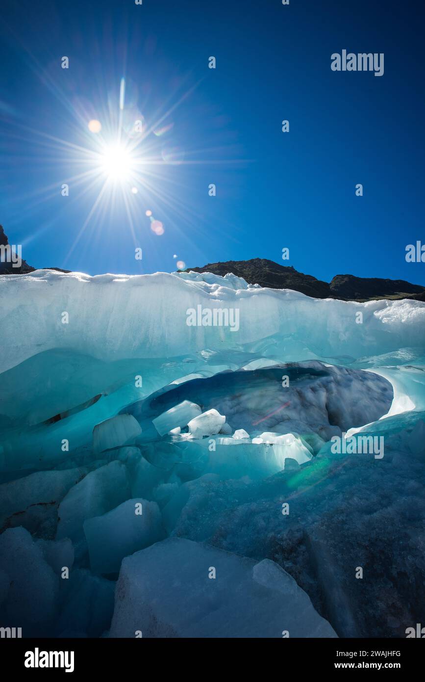 Ice bridge hi-res stock photography and images - Alamy