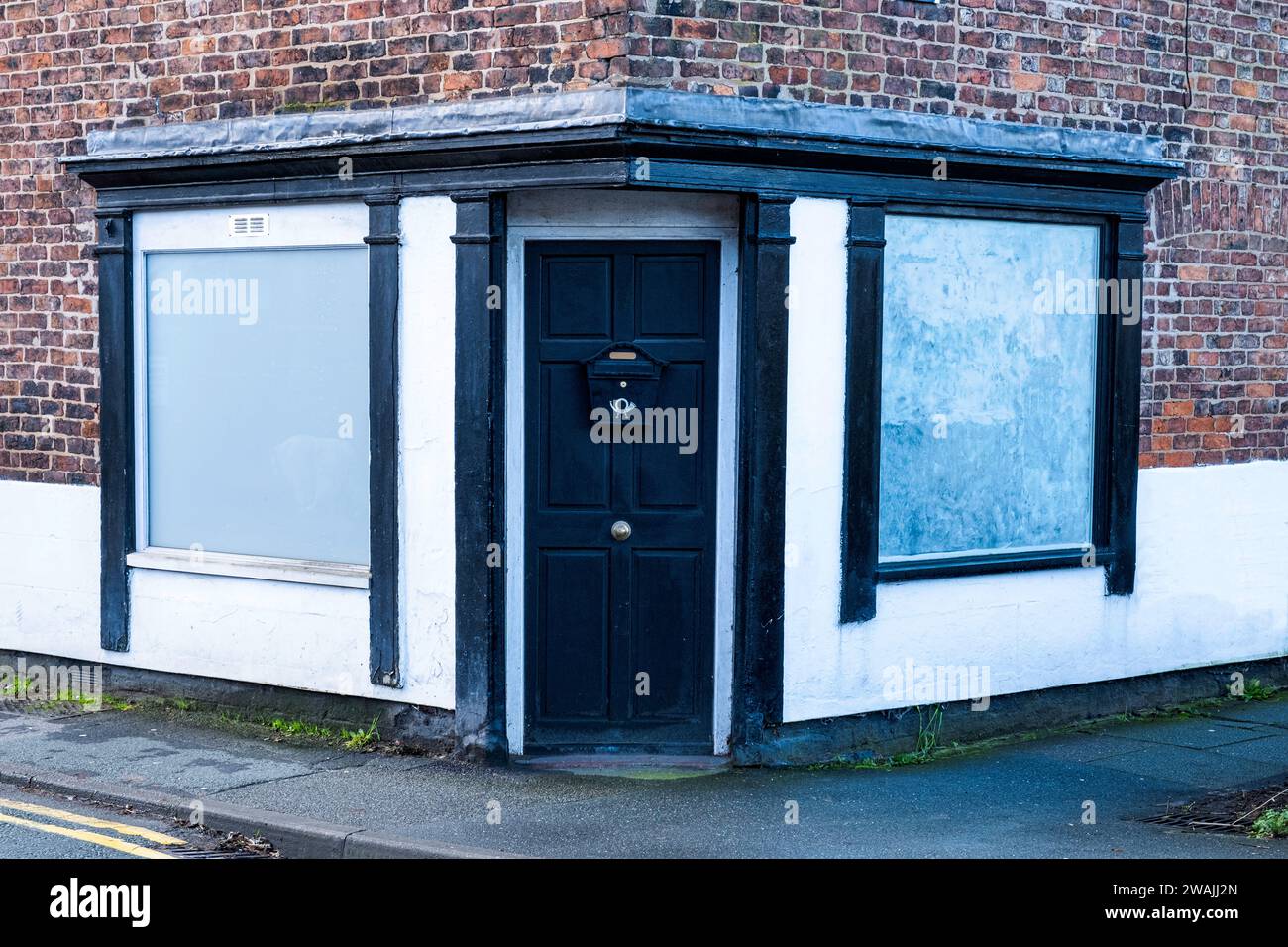 Corner window windows hi-res stock photography and images - Alamy