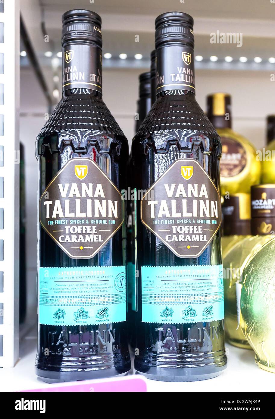 Vana tallinn rum hi-res stock photography and images - Alamy