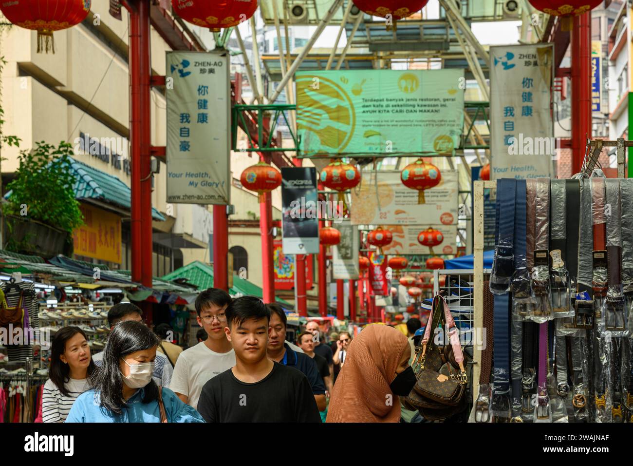 Petaling Street market, Chinatown, Kuala Lumpur, Malaysia Stock Photo ...
