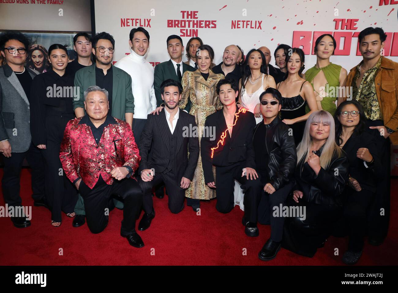 LOS ANGELES, CA - JANUARY 4: Cast at the Netflix Premiere Of The ...