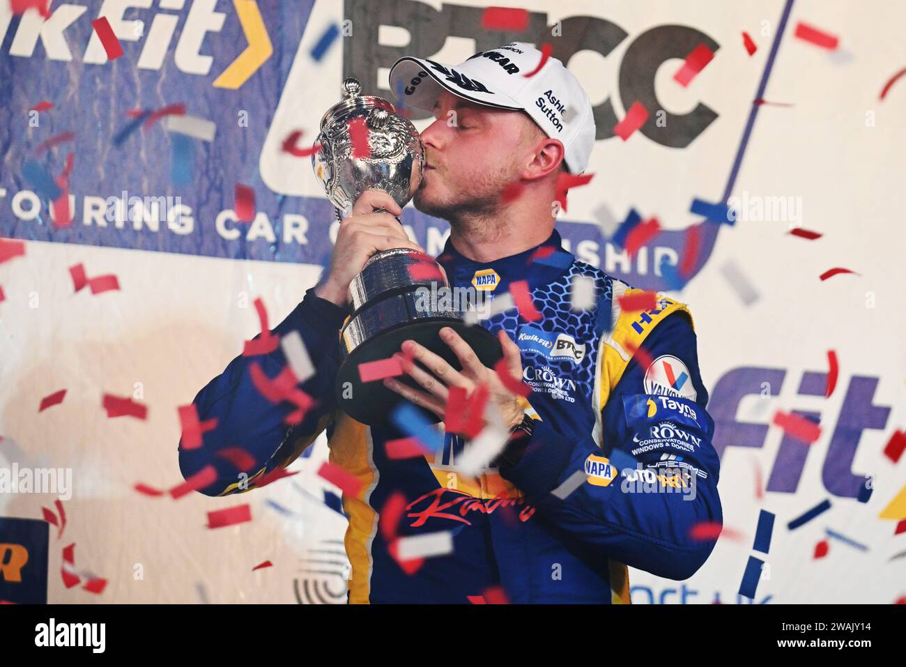 Ash Sutton Leads Rory Butcher at 2023 BTCC Brands Hatch Finale, Kent ...