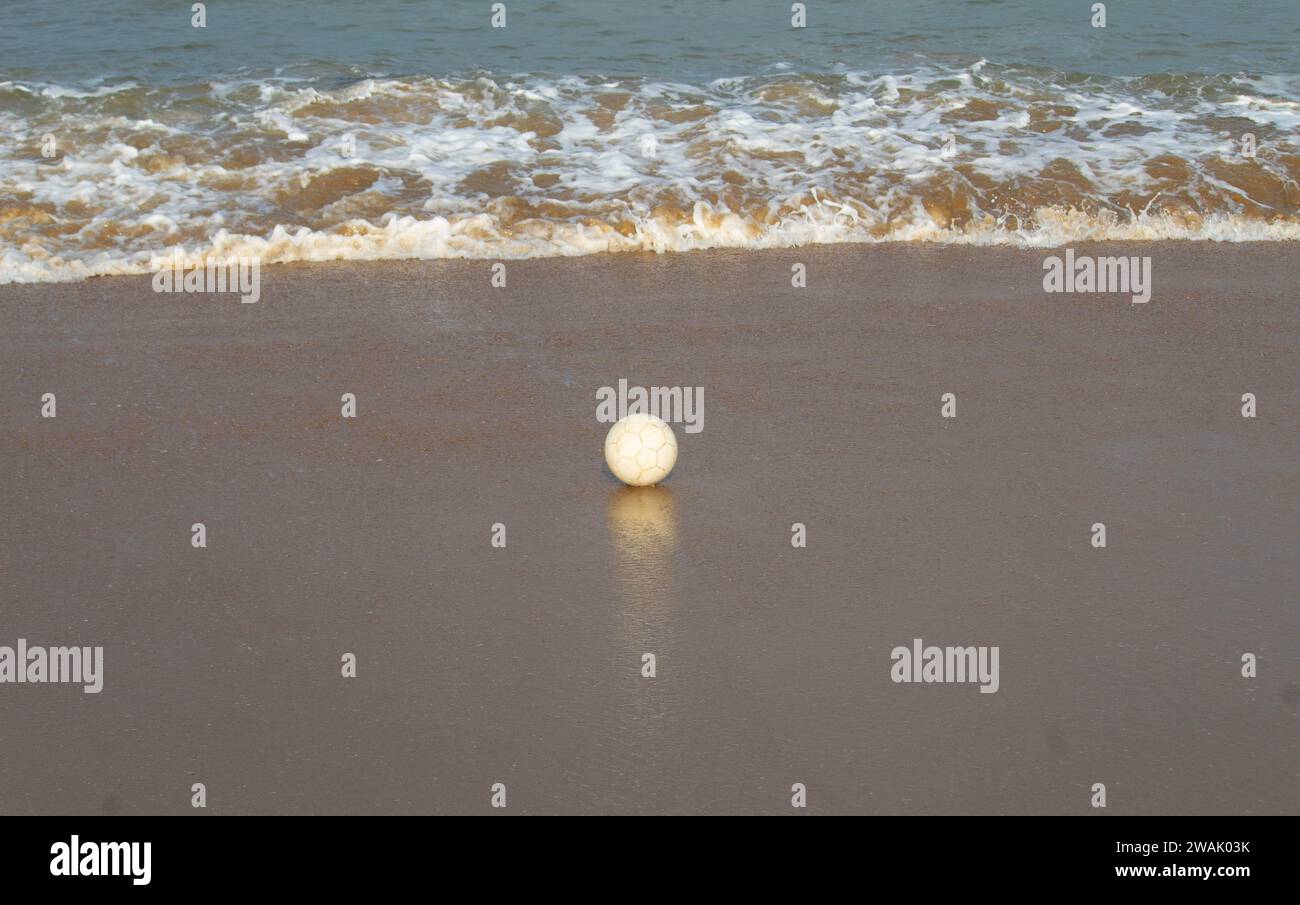 Howrah beach hi-res stock photography and images - Alamy